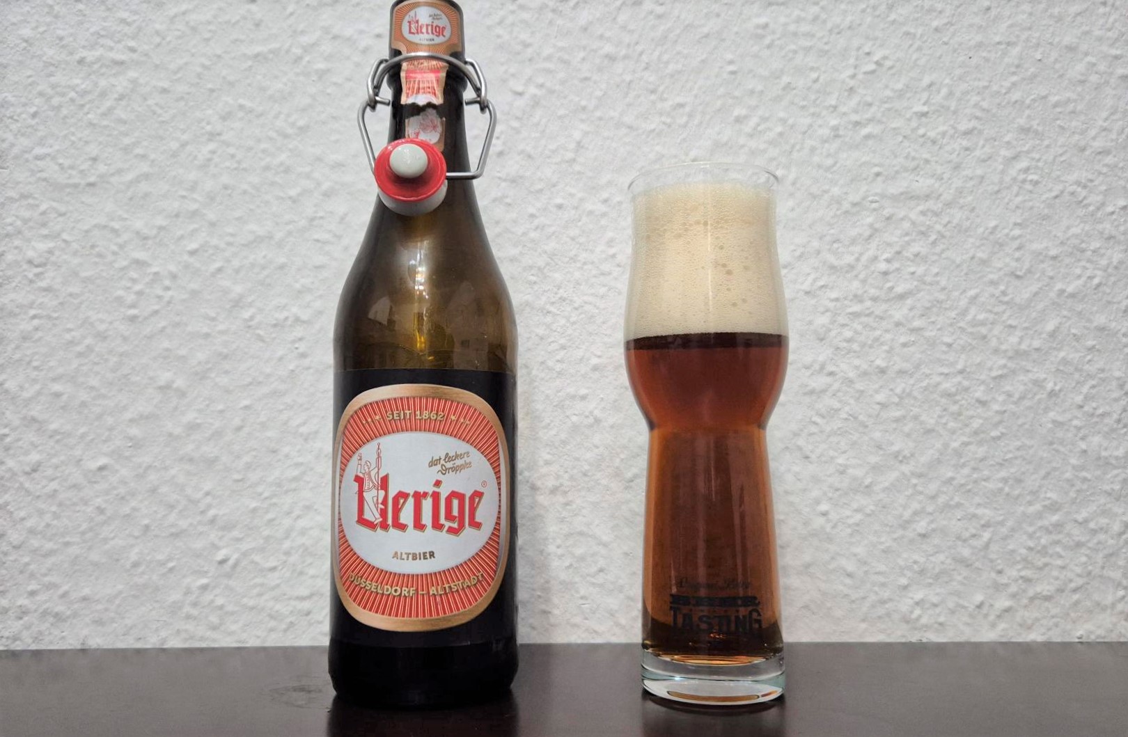 【ドイツスーパーで買える】アルトビール1選 Uerige(ウェリゲ)のAltのレビュー｜ジャーマン次郎のデュッセルライフ｜ドイツ生活のお役立ち情報