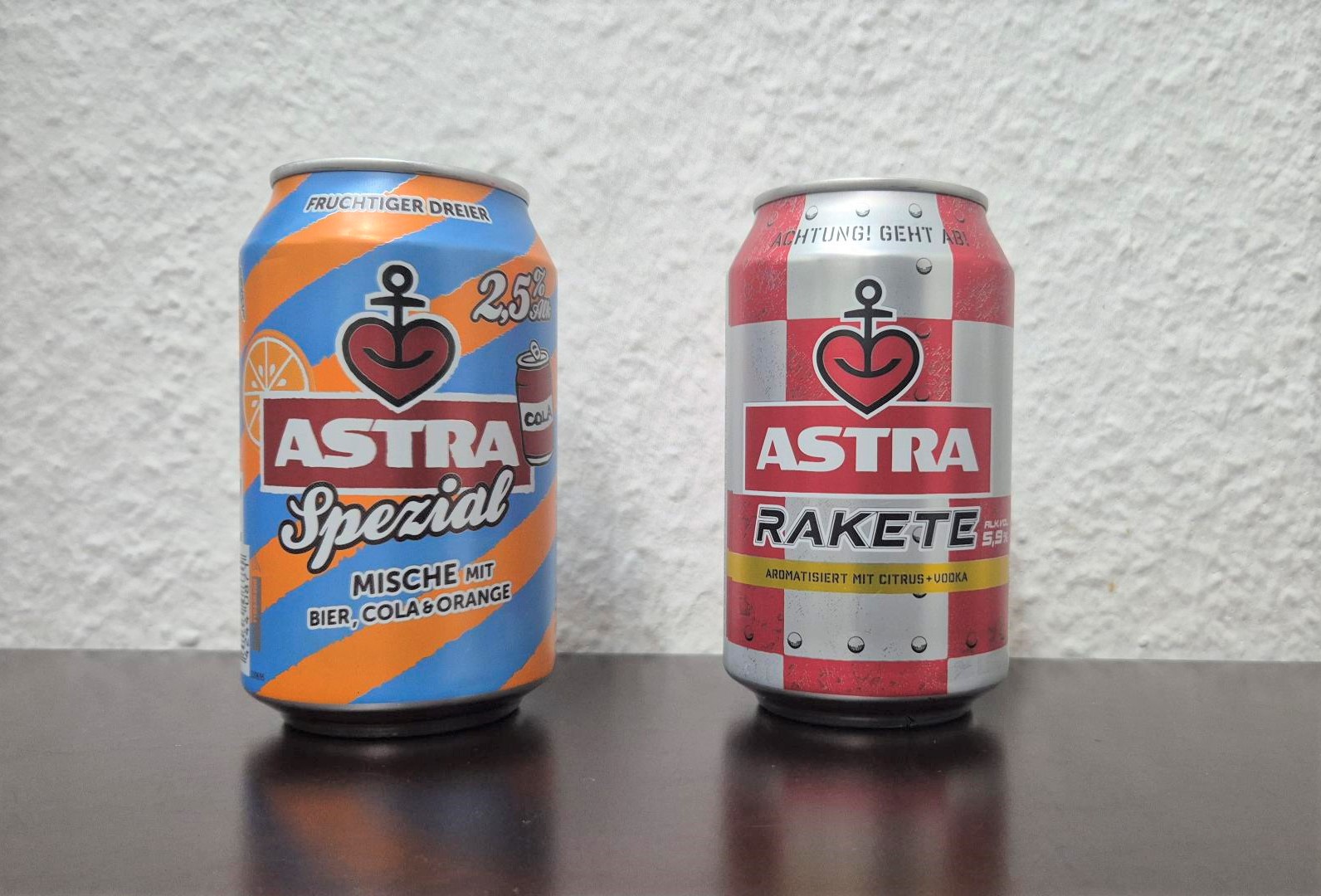 【ドイツビール2選】スーパーで買える缶ビール・瓶ビール ASTRAのSpezialとRAKETEのレビュー｜ジャーマン次郎のデュッセルライフ ...